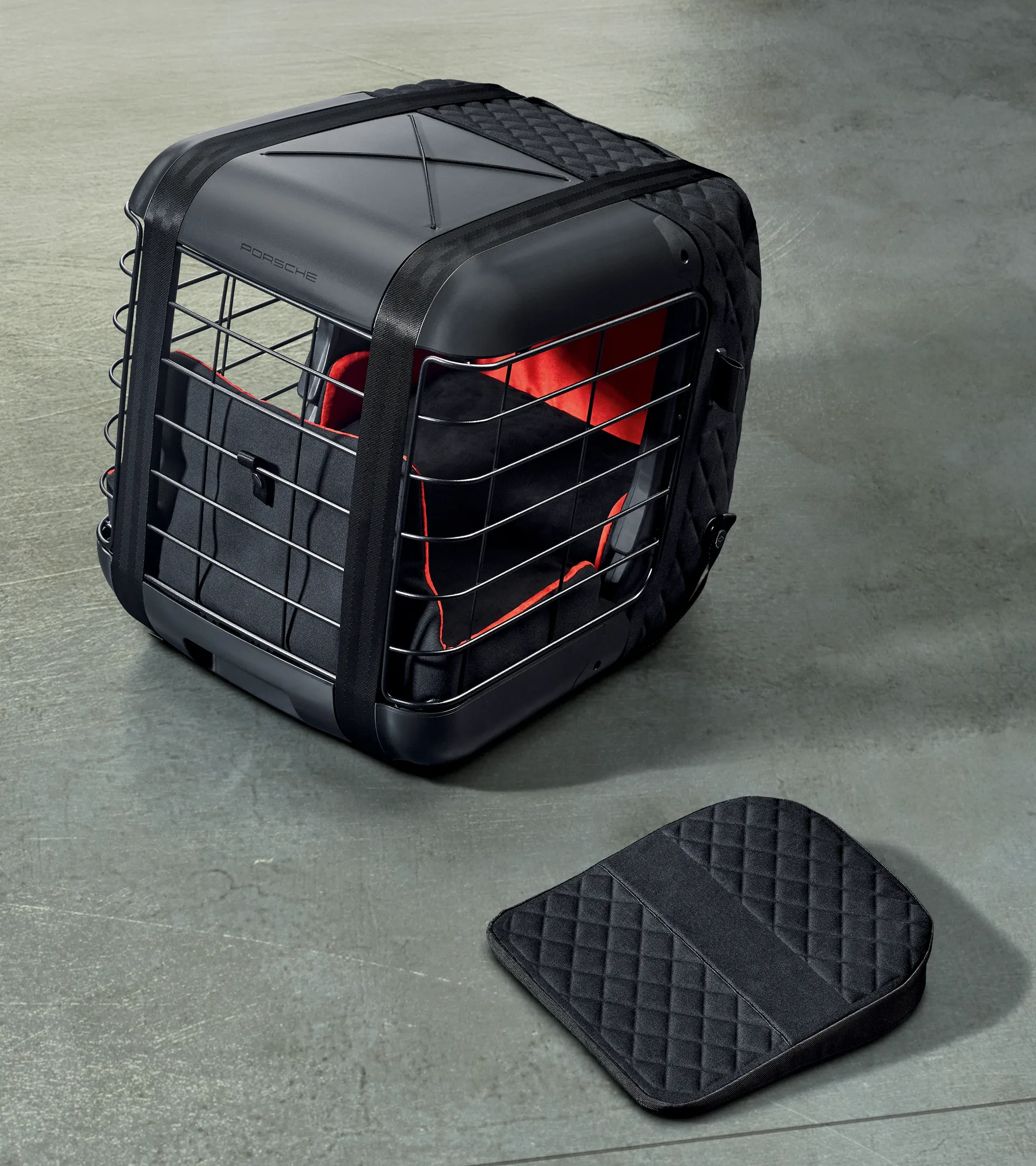Porsche Dog Transport Crate | Secure & Comfortable | PORSCHE SHOP