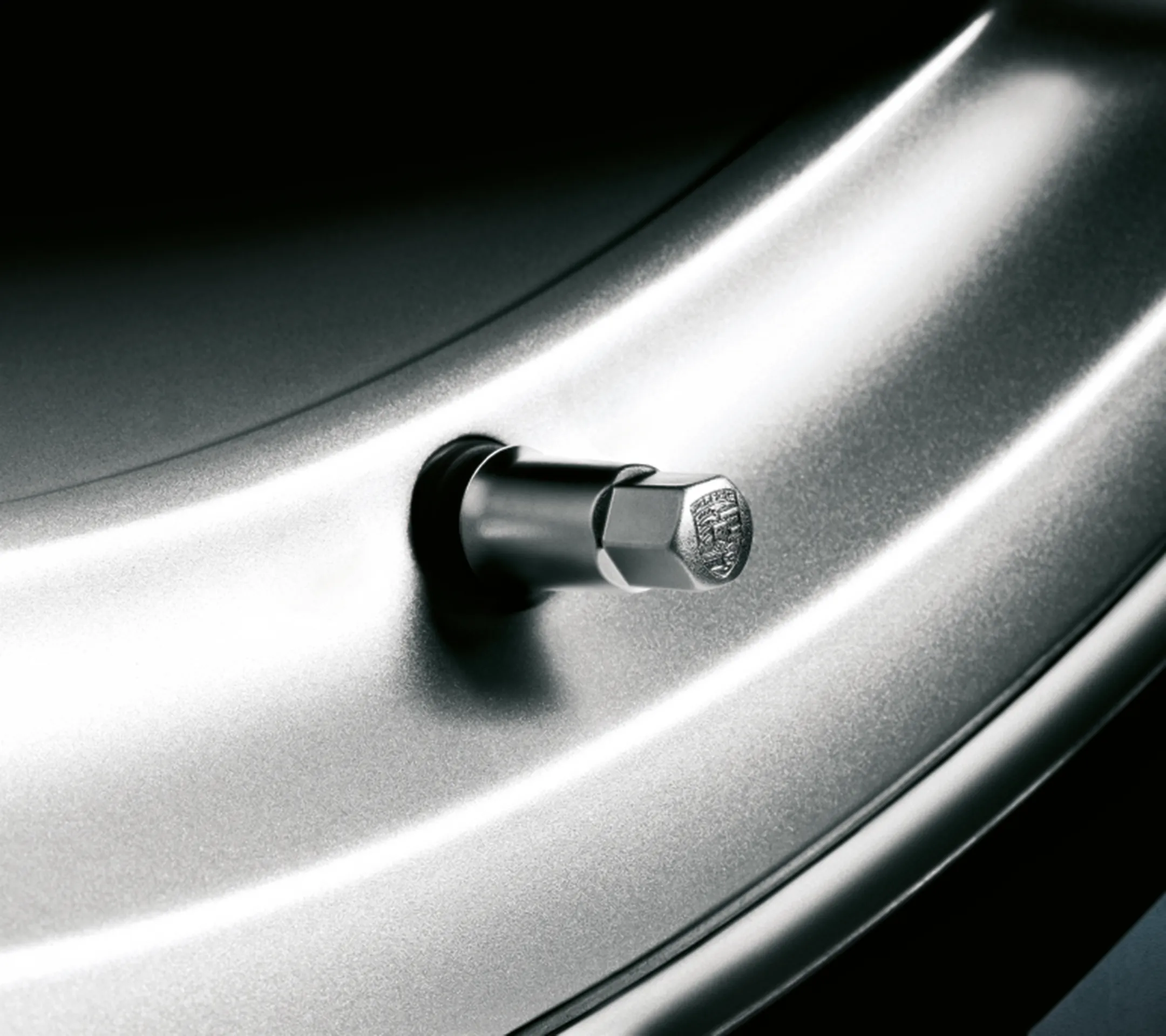 Decorative valve sleeves with embossed Porsche Crest - 718/911/Panamera ...